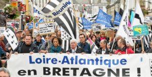Manifestamientu en Nantes pola reunificación de la Bretaña y el drechu ...