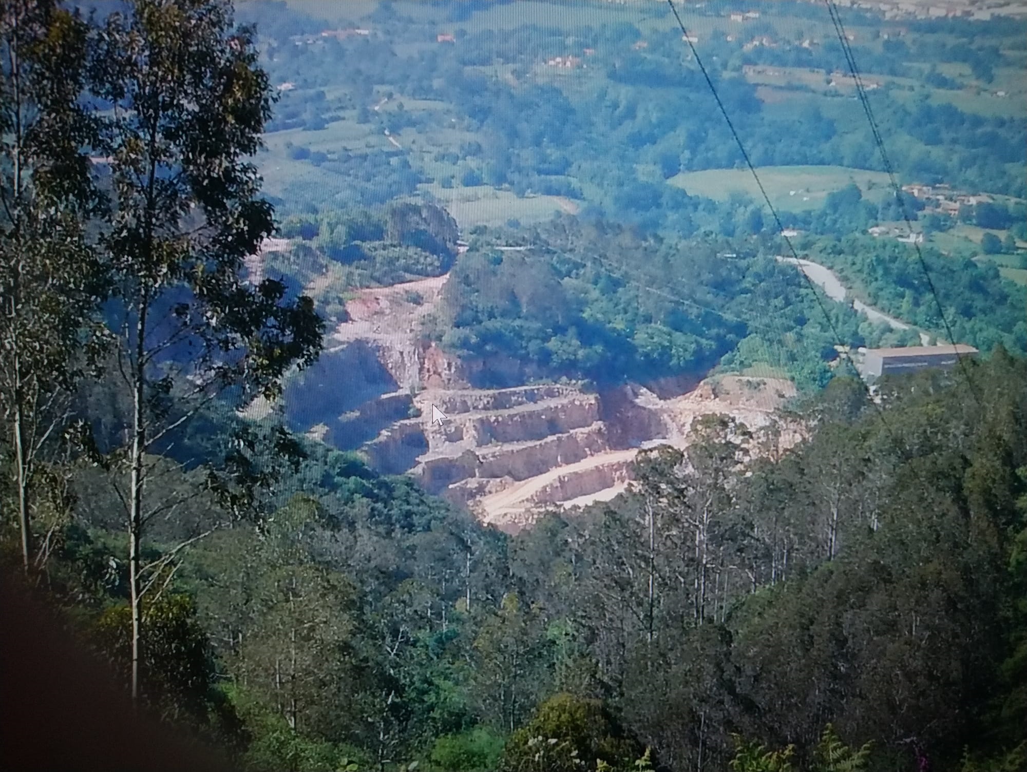 Una cantera na parte protexía del Naranco – InfoAsturies Una cantera na parte protexía del Naranco – InfoAsturies